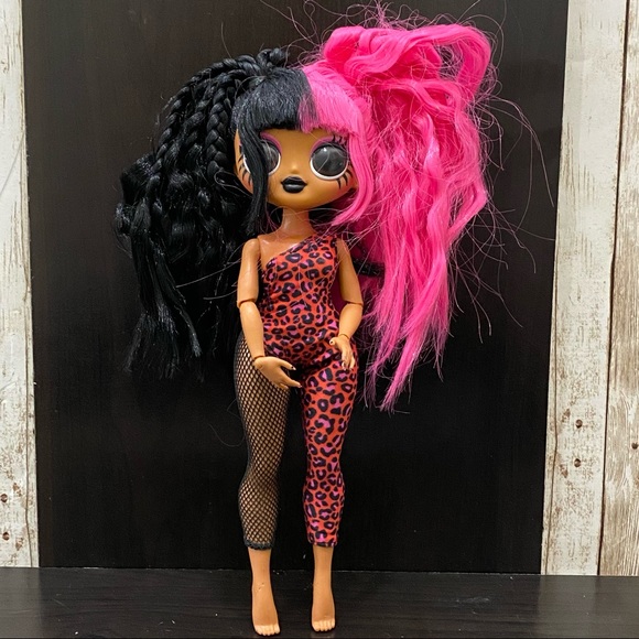 MGA Entertainment | Toys | Lol Omg Remix Super Surprise Metal Chick 9 ...